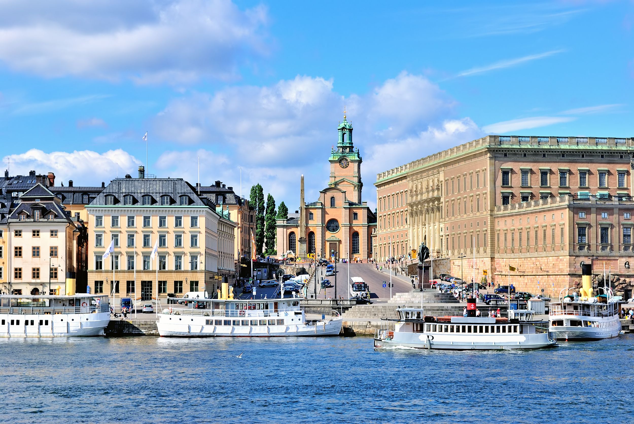 Mietwagen an der Sehenswürdigkeit Stockholm Solna – KAYAK