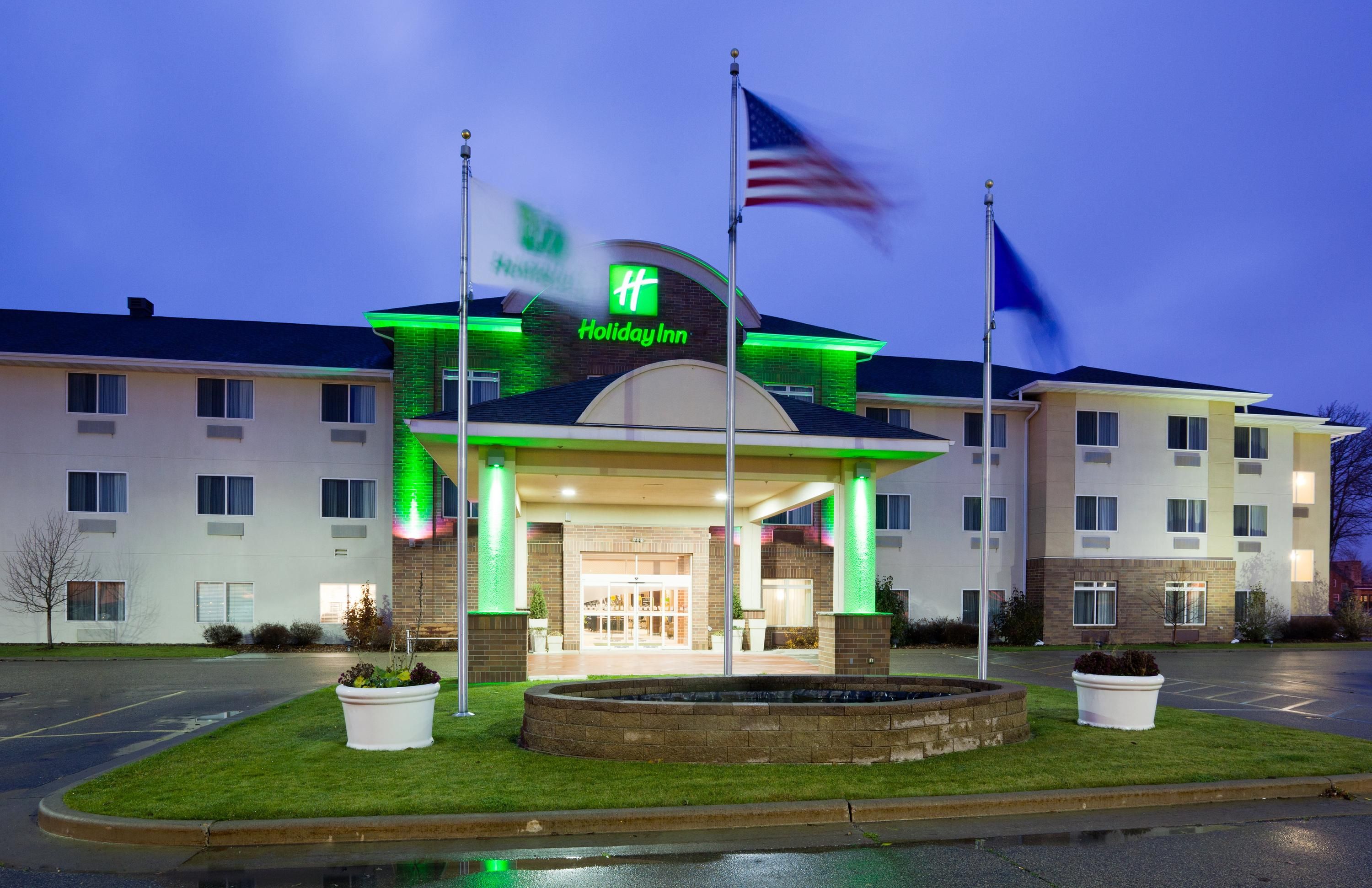 Holiday Inn & Conference Center Marshfield, An IHG Hotel ab 27 ...