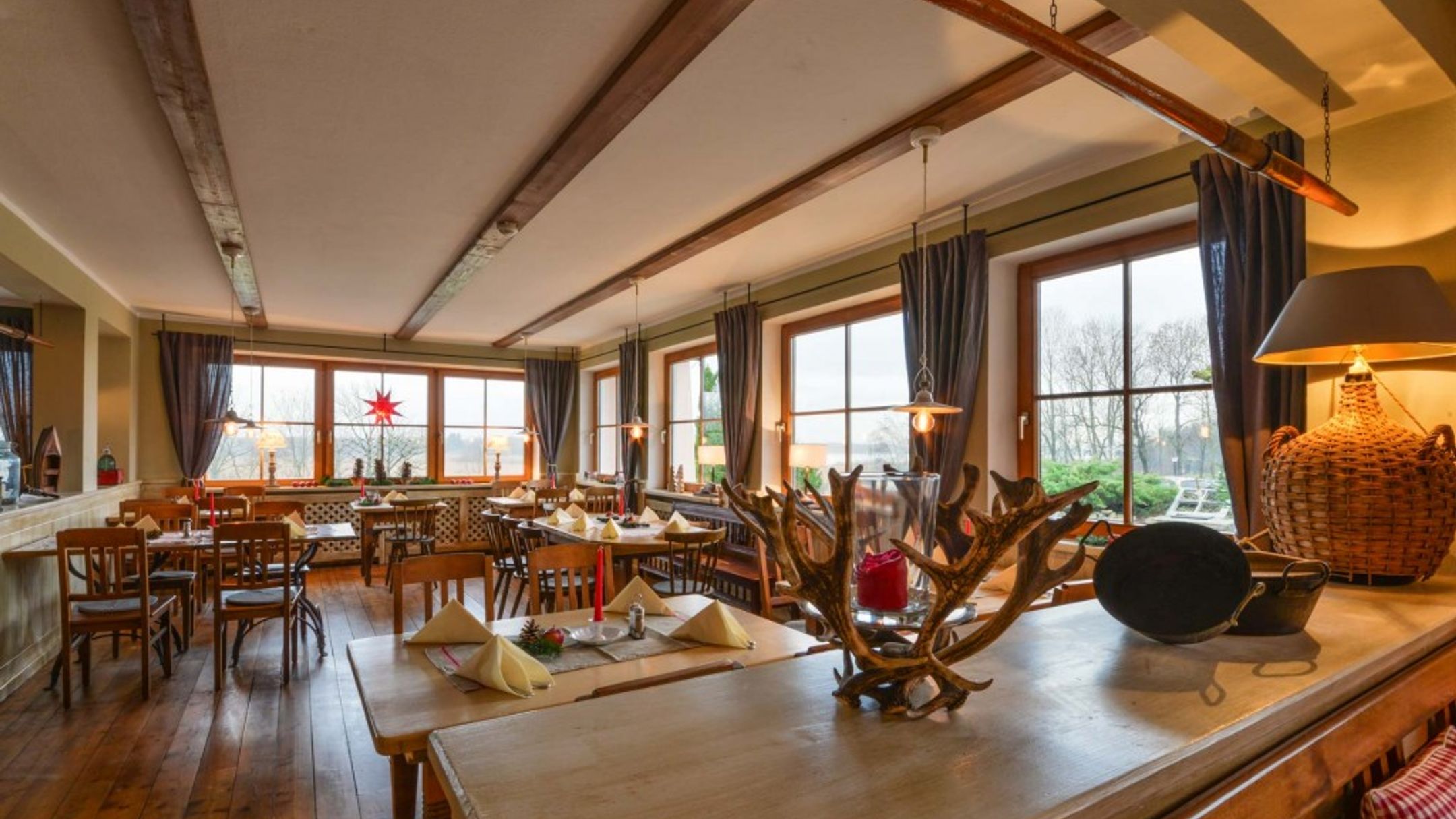 Gasthof Chiemseefischer ab 128 €. Hotels in Grabenstätt - KAYAK