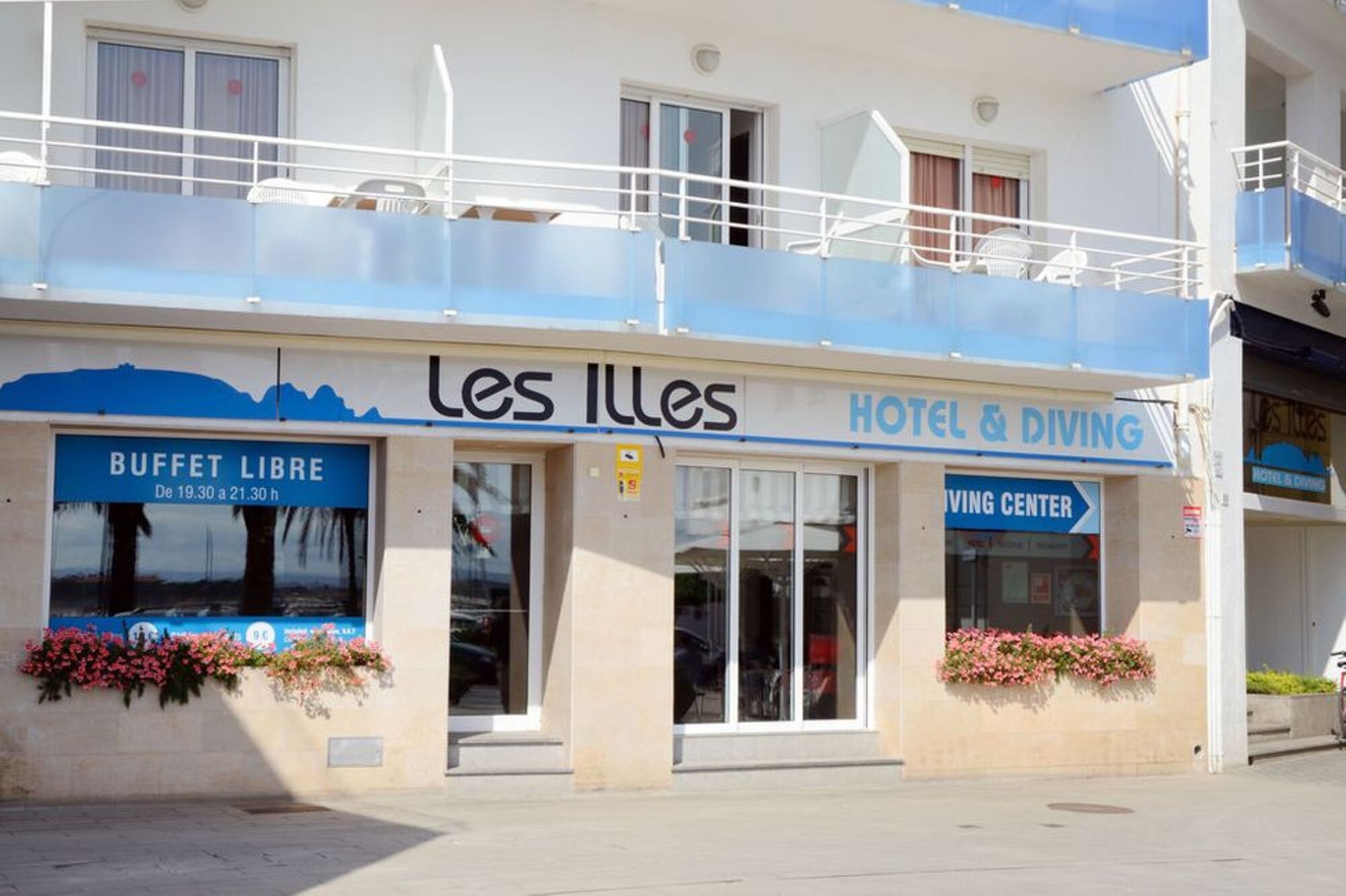 Hotel & Diving Les Illes ab 64 €. Hotels in L’Estartit - KAYAK